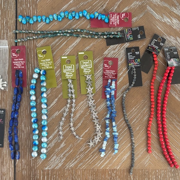 bead gallery | Other | Gallery Assorted Beads Set Blue Silver Red ...